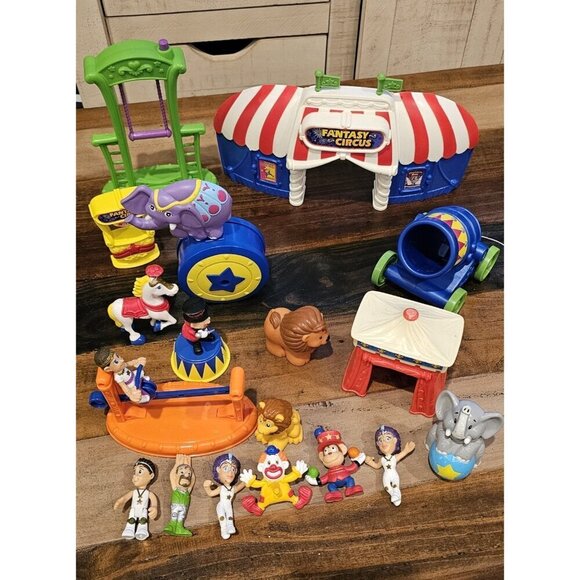 Unbranded | Toys | Vintage 8s Fantasy Circus Toy 20 Piece Set Acts ...